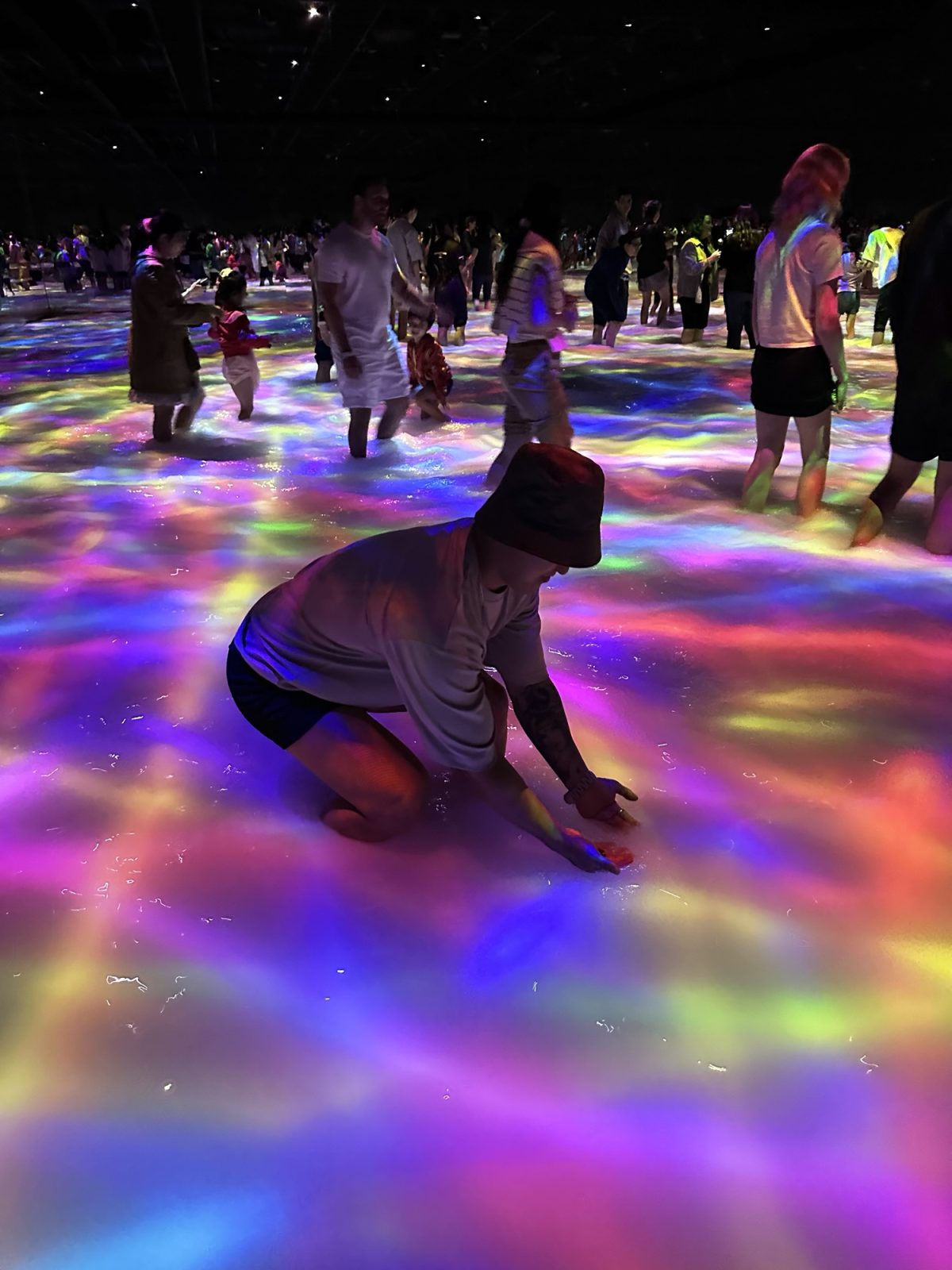 What To Wear To Teamlab Planets: My Outfit And Advice